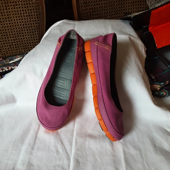 CROCS | Shoes | Euc Crocs Canvas | Poshmark